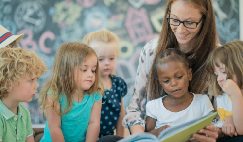 Storytelling in early years – how to add magic – Kinderly